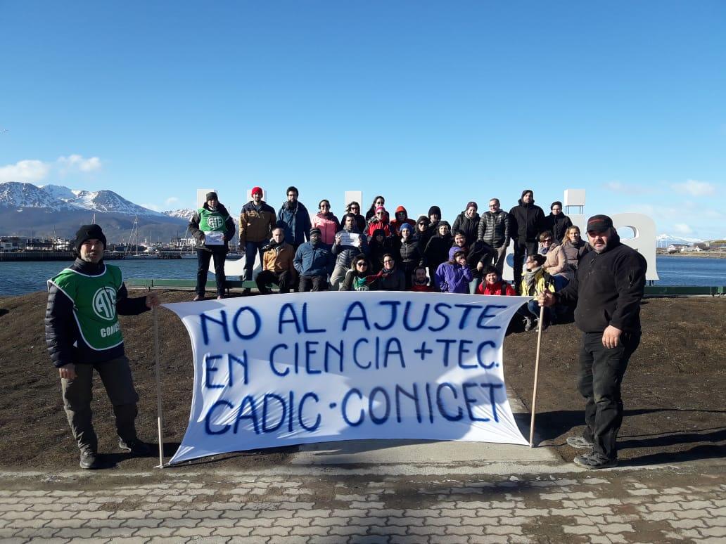 Peligra el pago de servicios en el CADIC - Tiempo Fueguino