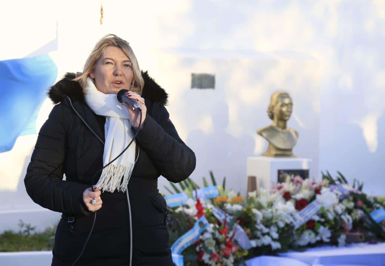 Bertone: "Eva Perón es la revolución" - Tiempo Fueguino