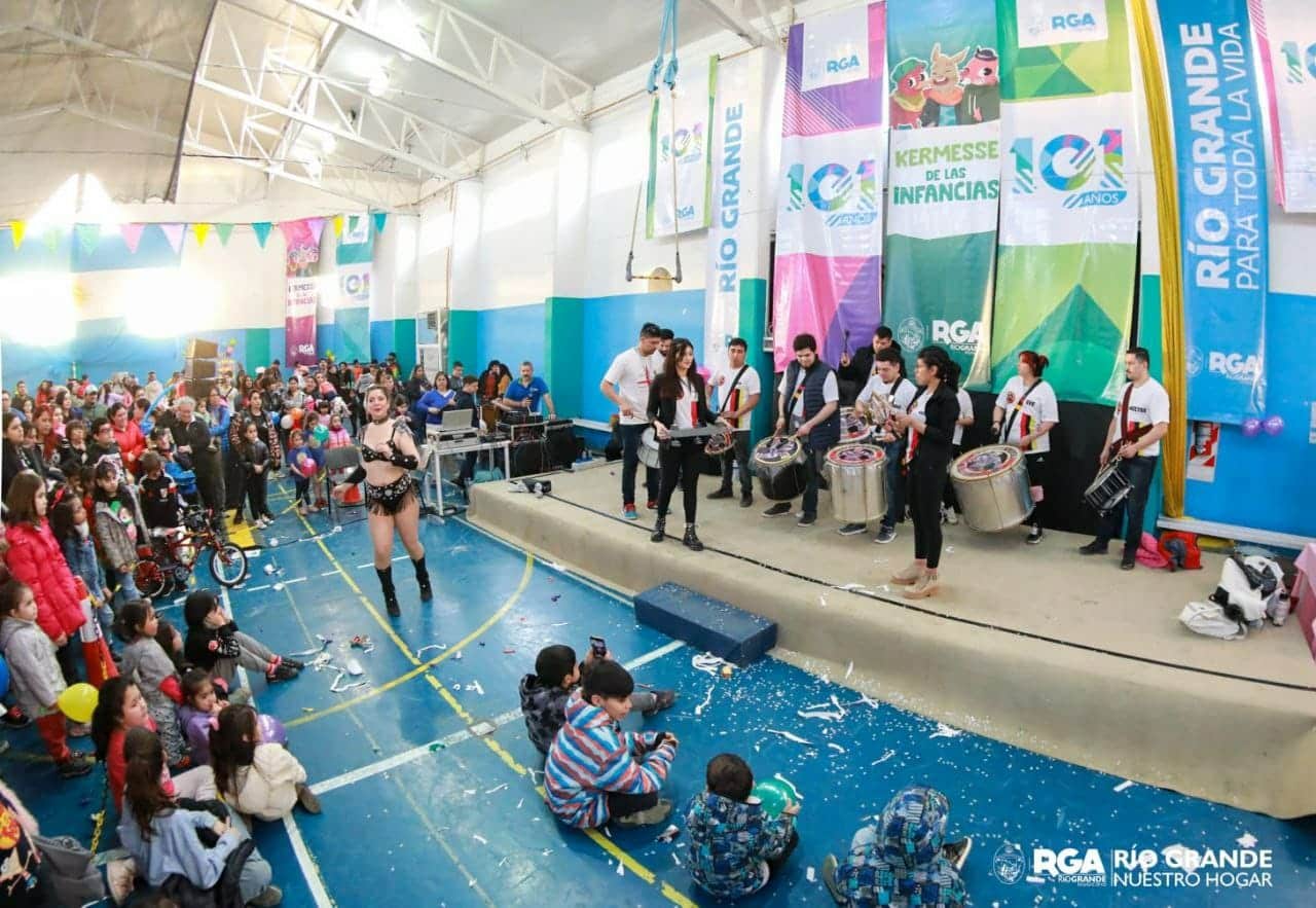 Gran kermesse familiar en "Carlos Margalot" - Tiempo Fueguino