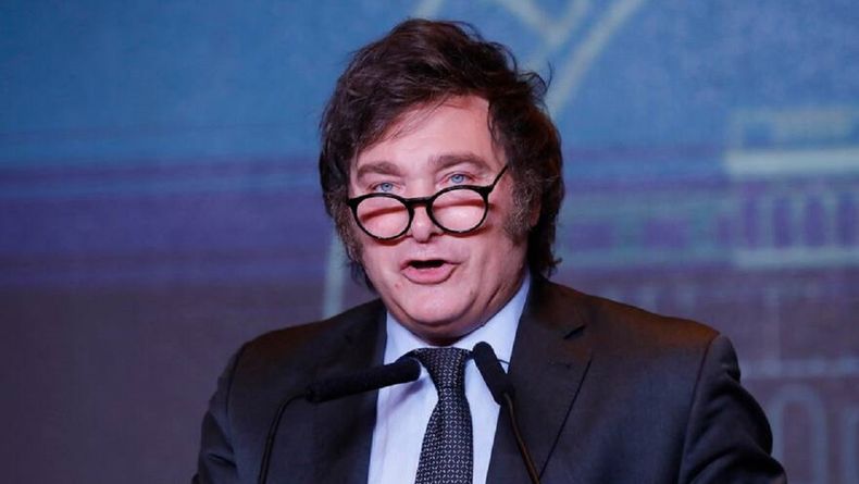 Milei cumple un año con alta aprobación, pero su estilo divide a la ...